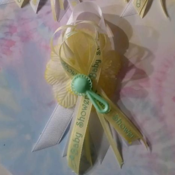 Hand Crafted | Party Supplies | 25 Yellow Baby Shower Corsagescapias ...